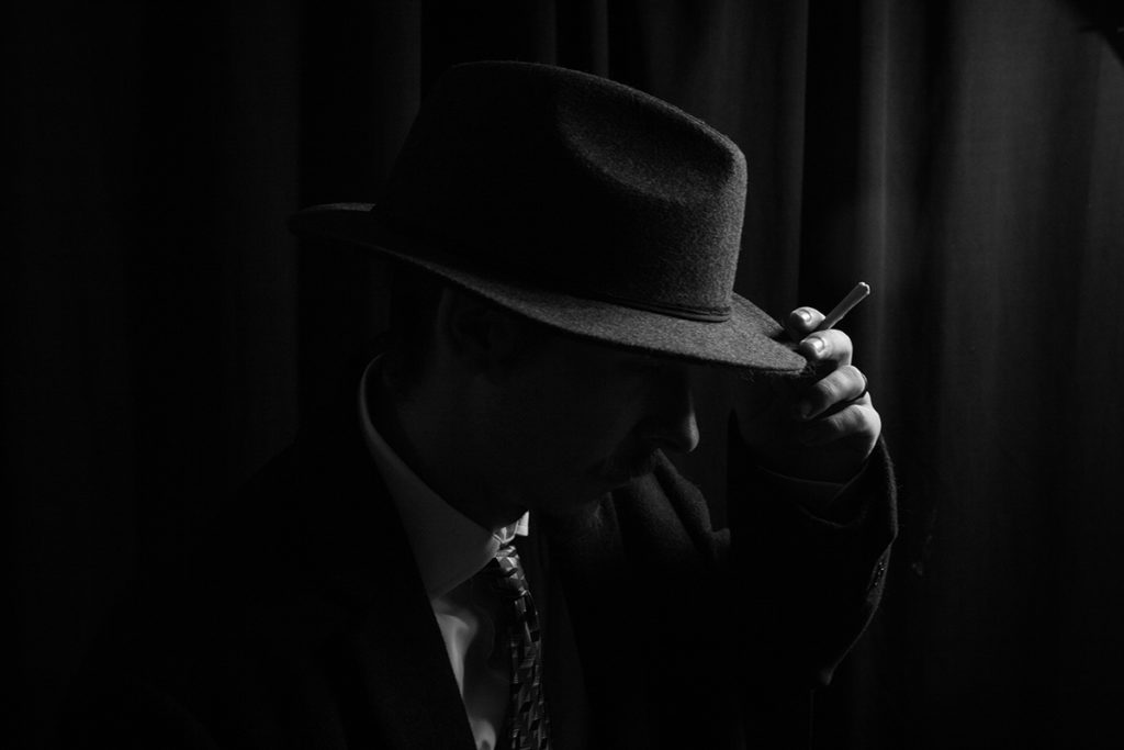 Film Noir Photography - Dark Dreamer Photography