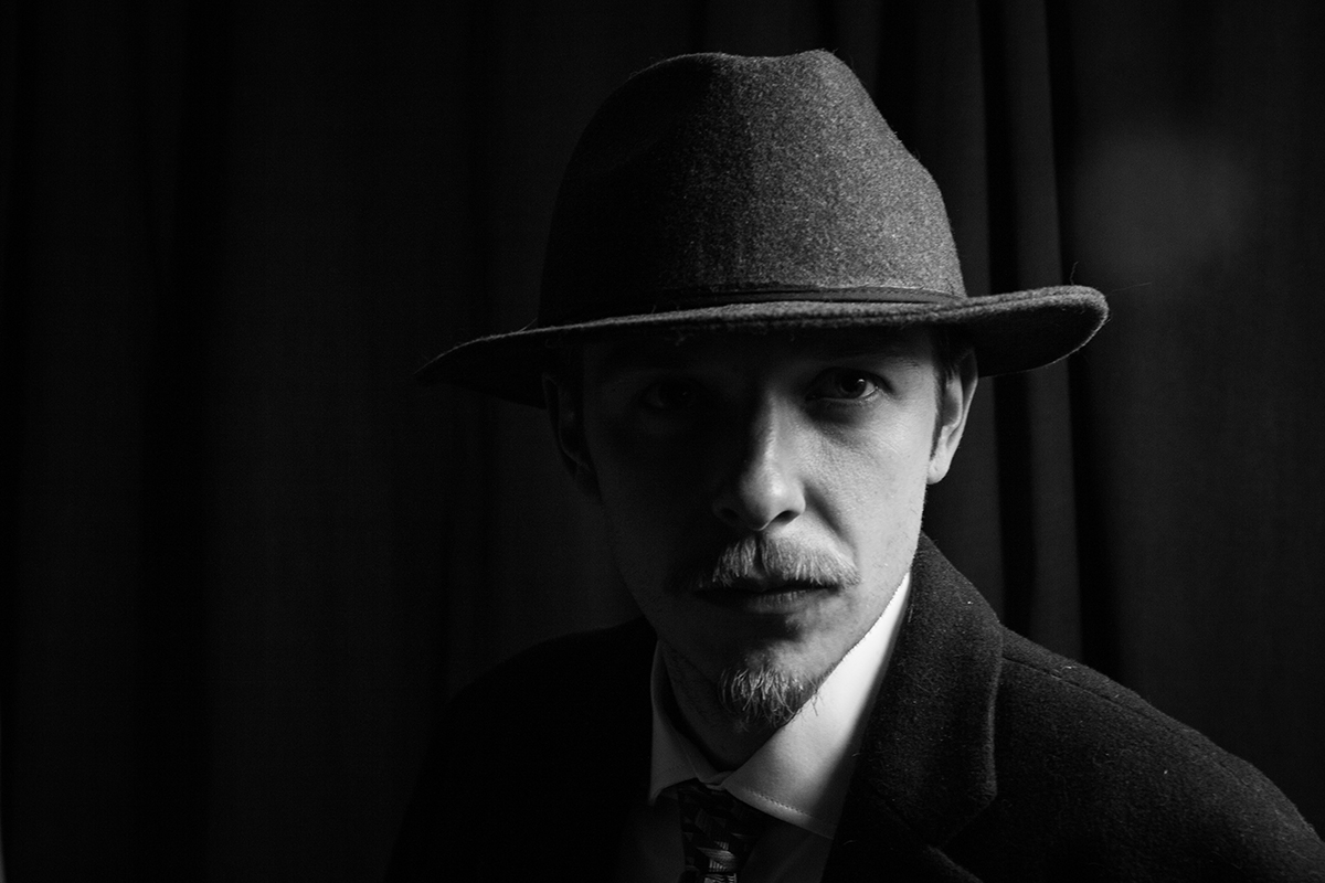 Film Noir Photography - Dark Dreamer Photography