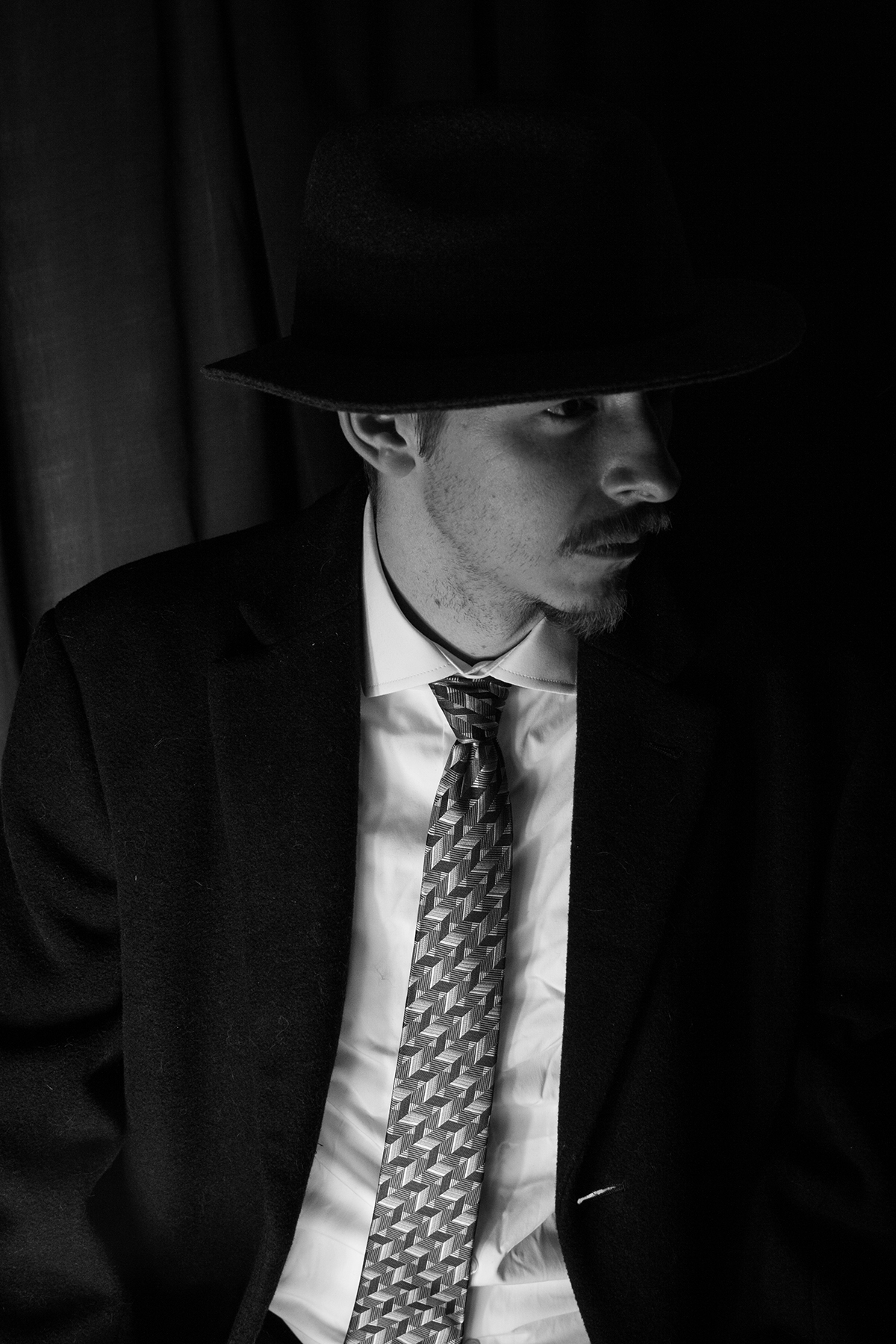 Film Noir Photography - Dark Dreamer Photography